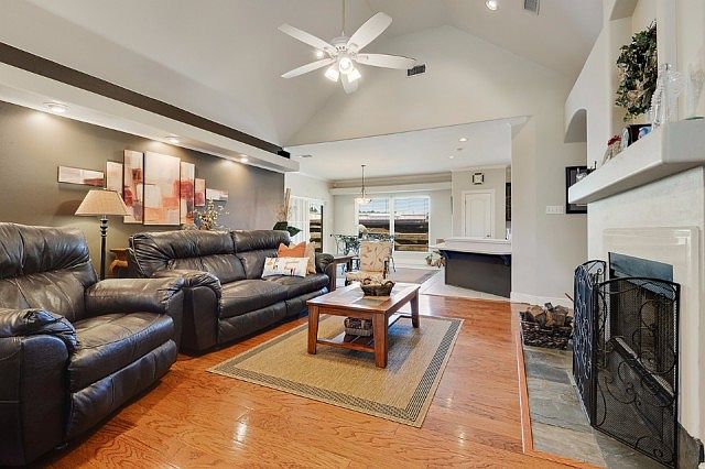 7967 Tara Dr, Denham Springs, LA 70726 | Zillow