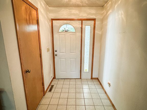 3383 W Primrose, Springfield, MO 65807 | MLS #60269742 | Zillow