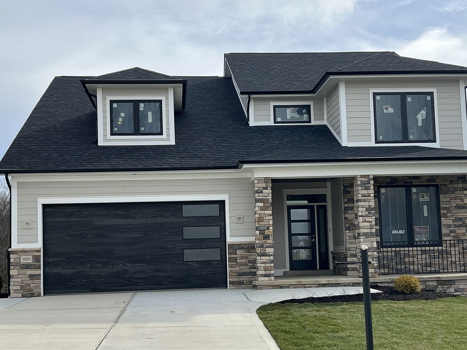 1029 Honey Locust Dr, Jeannette, PA 15644 | Zillow