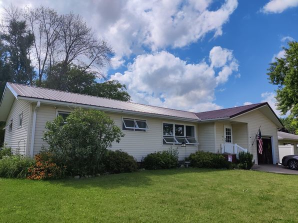 Cresco Real Estate - Cresco IA Homes For Sale | Zillow