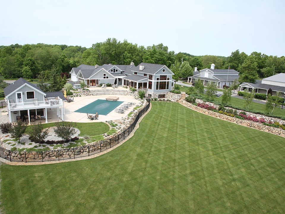 10392 N 44th St, Augusta, MI 49012 | Zillow