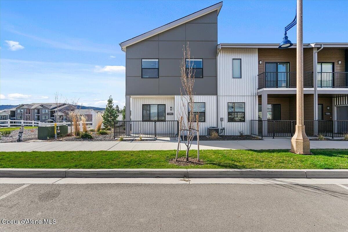 1090 E 4th Ave, Post Falls, ID 83854 | Zillow