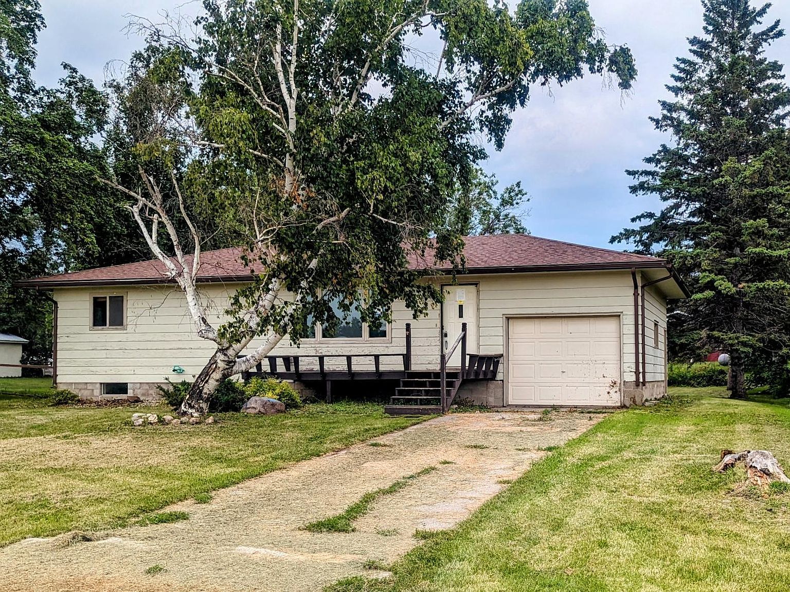320 1st St W, Mcintosh, MN 56556 | Zillow