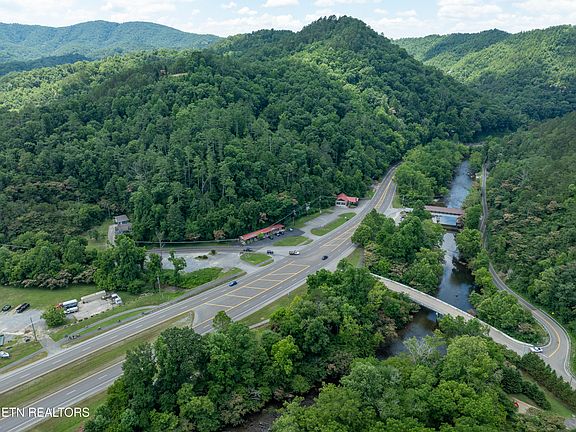 7018 E Lamar Alexander Pkwy, Townsend, TN 37882 | MLS #1266926 | Zillow