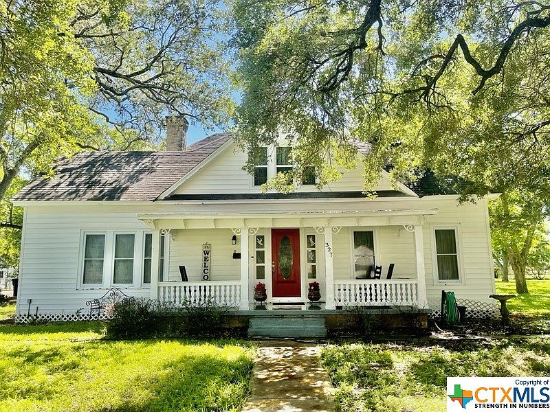 327 S Pumphrey St, Edna, TX 77957 | Zillow