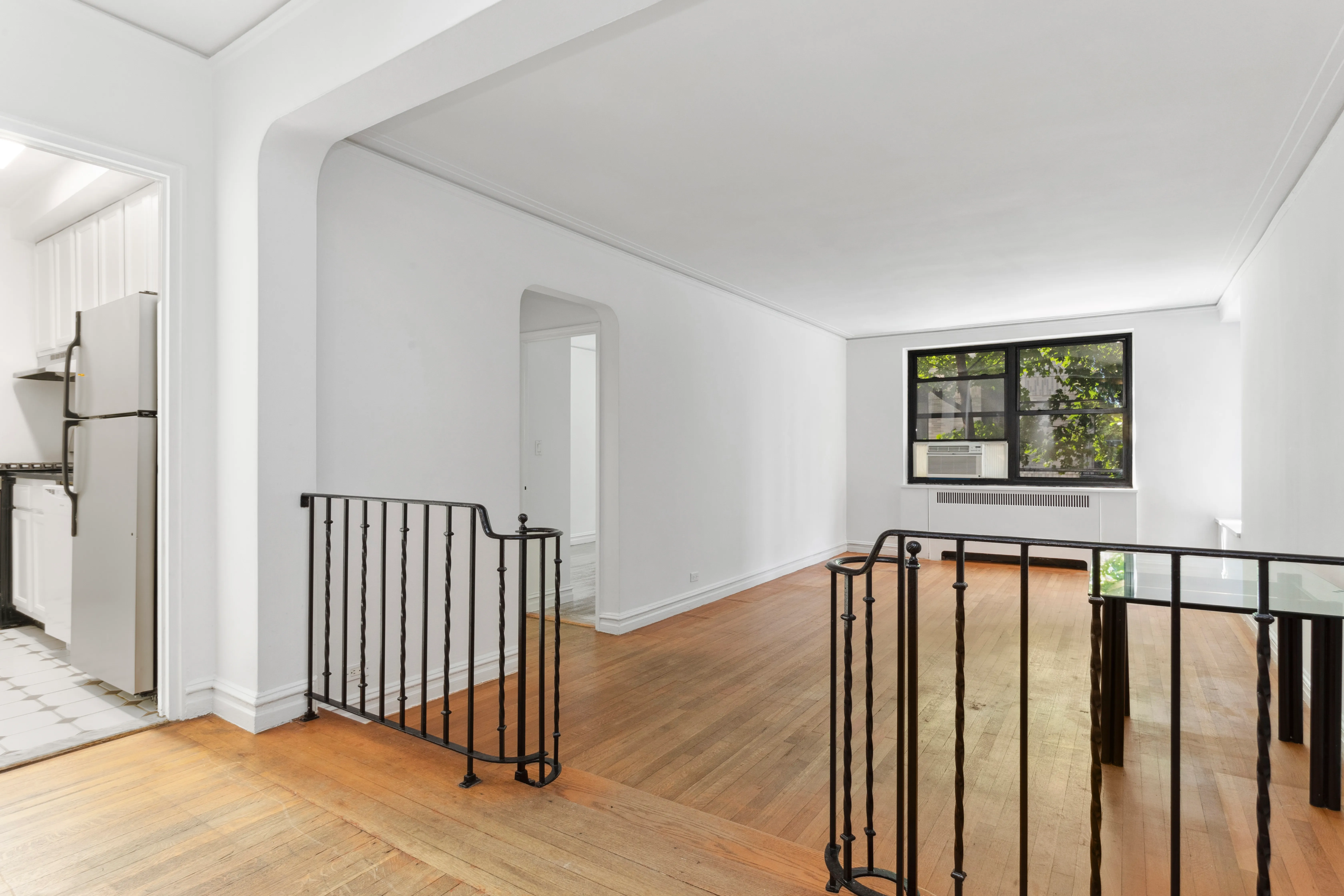 222 East 35th Street #2F in Murray Hill, Manhattan | StreetEasy