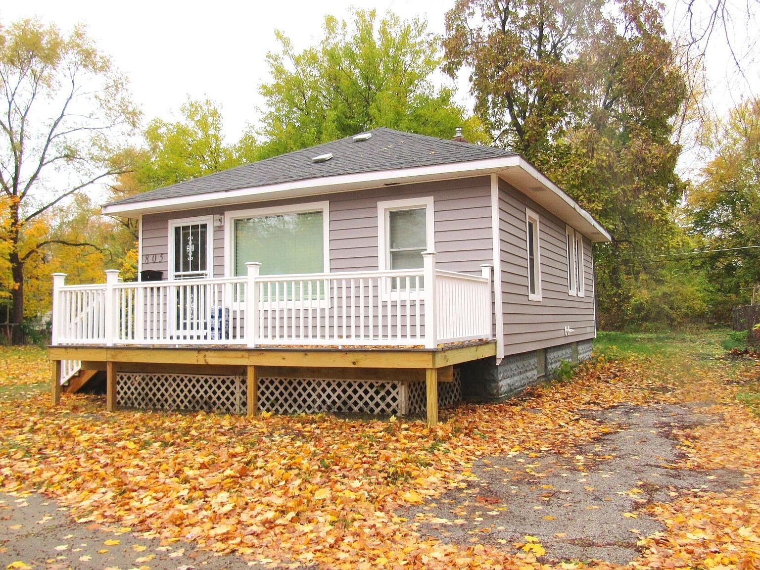 805 Nathaniel Wells Sr Dr, Benton Harbor, MI 49022 | Zillow