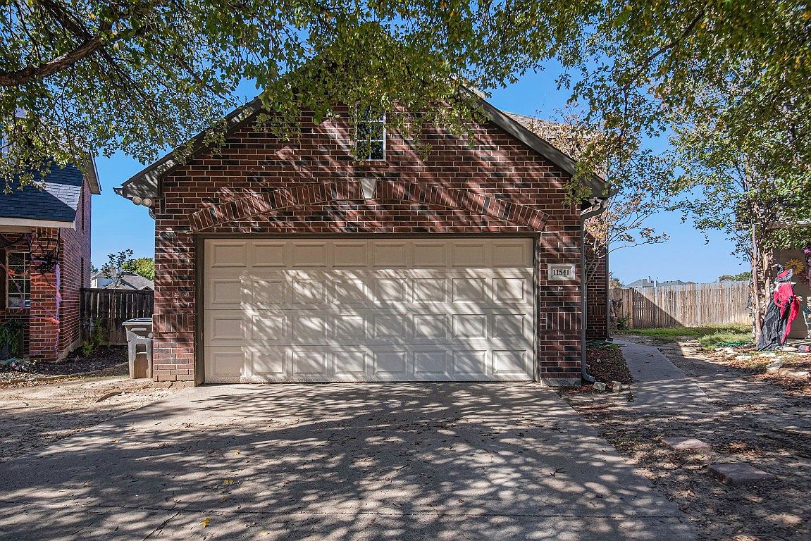 11541 Gloriosa Dr, Fort Worth, TX 76244 | MLS #20446304 | Zillow