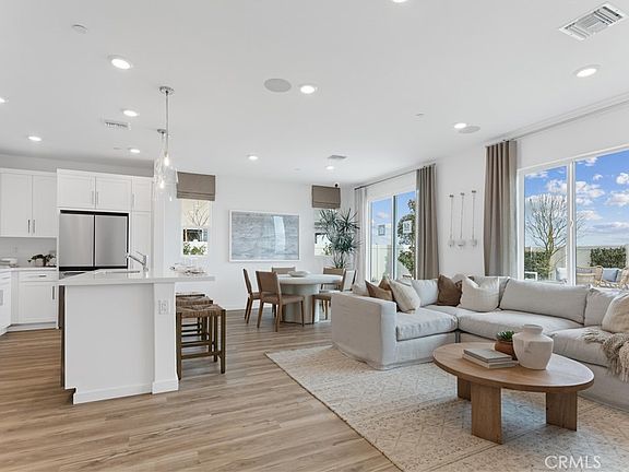 3256 Emerald Ln, Lancaster, CA 93535 | Zillow