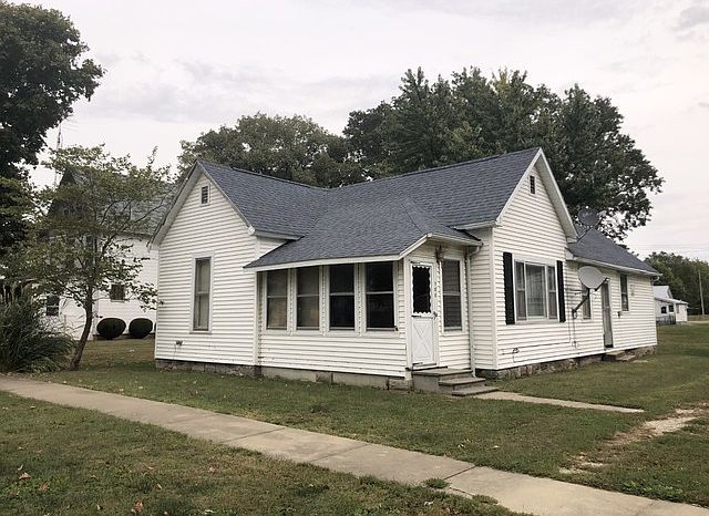 106 N Graham Ave, Brocton, IL 61917 | Zillow