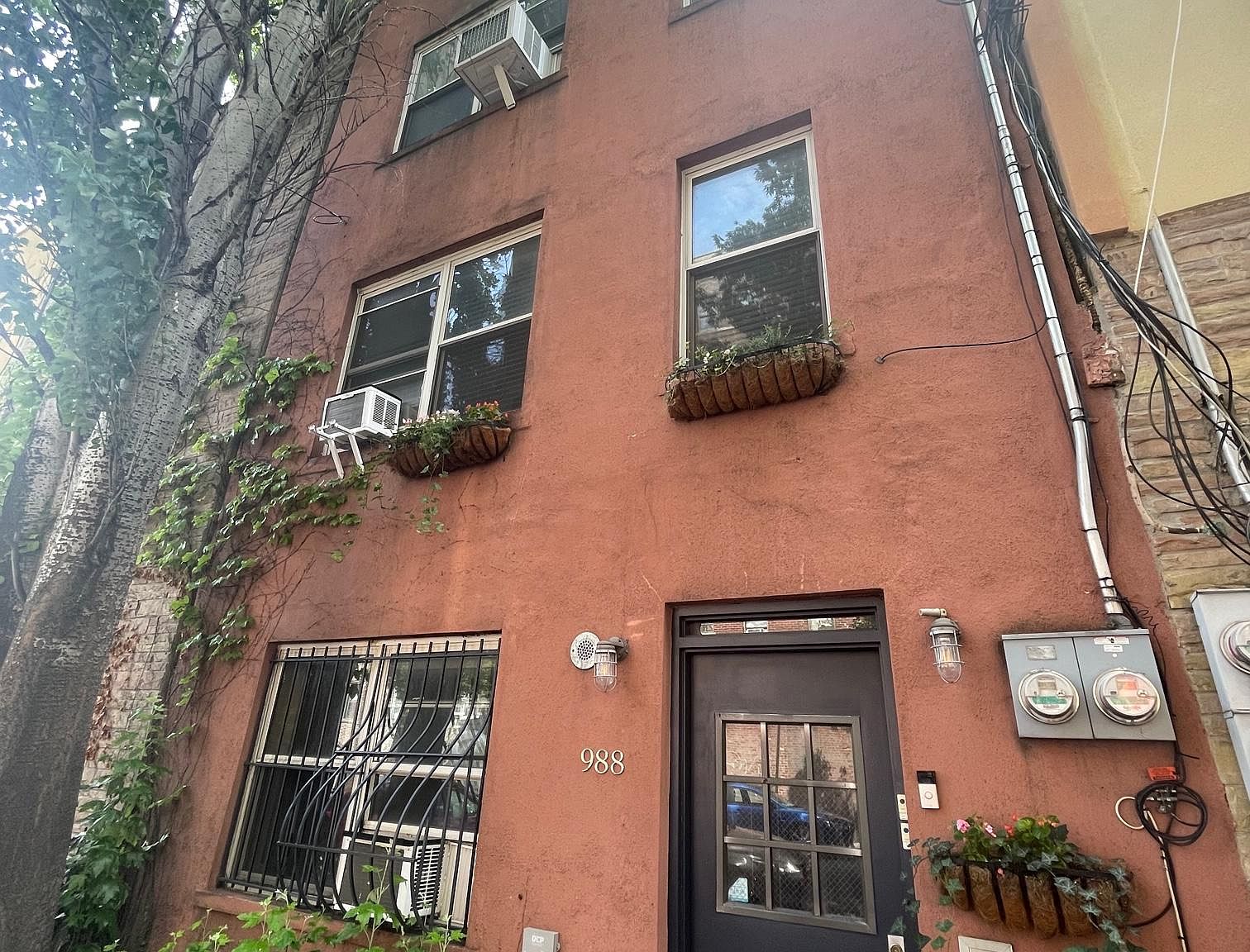 988 Findlay Ave FLOOR 3, Bronx, NY 10456 | Zillow