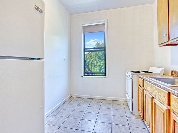 1006 Caton Ave APT 2C, Brooklyn, NY 11218 | Zillow