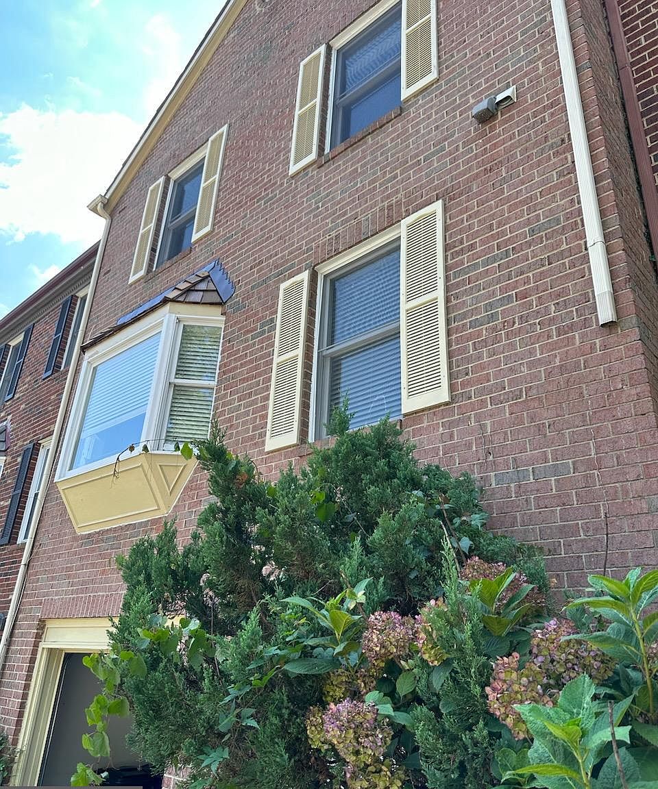 10904 Pebble Run Dr, Silver Spring, MD 20902 | MLS #MDMC2100922 | Zillow