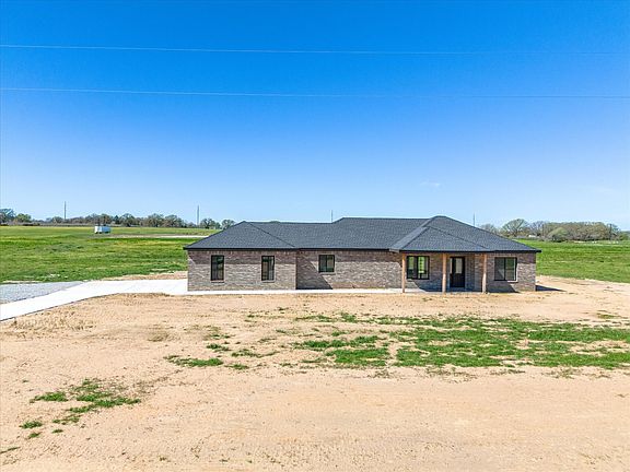 1210 County Road 2475, Alvord, TX 76225 | Zillow