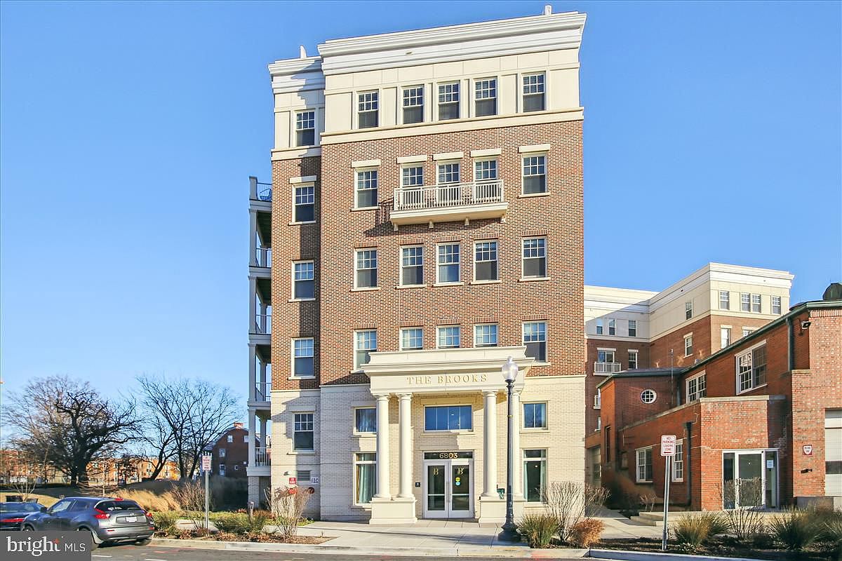 6803 Cameron Dr NW #414, Washington, DC 20012 | Zillow