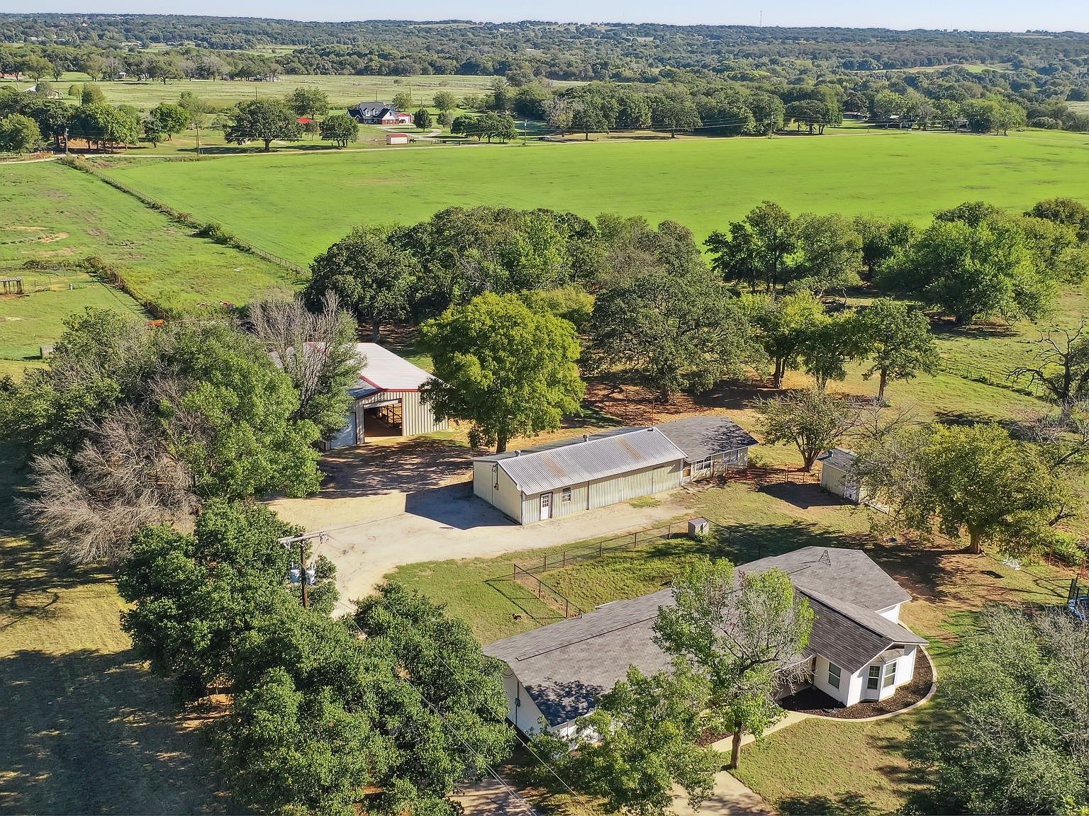 1341 Old Reno Rd, Springtown, TX 76082 | Zillow