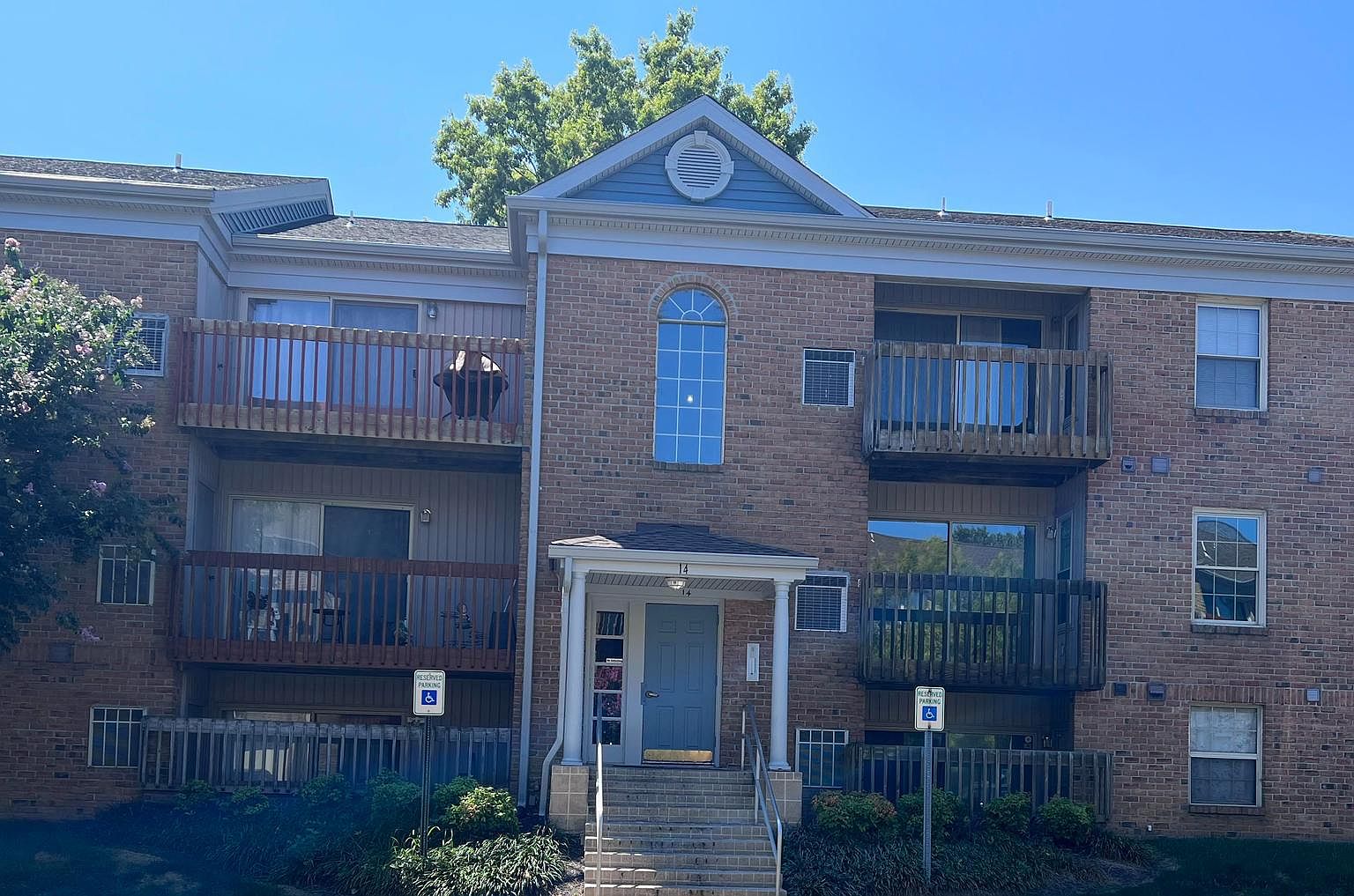 14 Cloverwood Ct APT 202, Baltimore, MD 21221 | Zillow