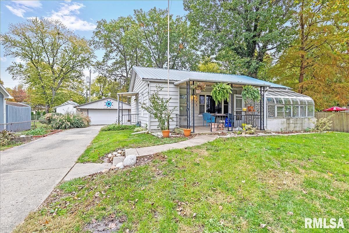 3348 S Spring St, Southern View, IL 62703 | Zillow