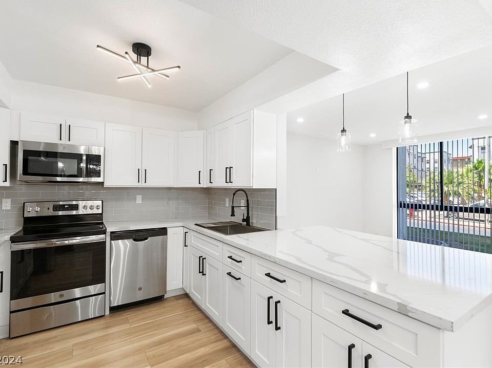 3930 University Center Dr APT 101, Las Vegas, NV 89119 | MLS #2595035 ...