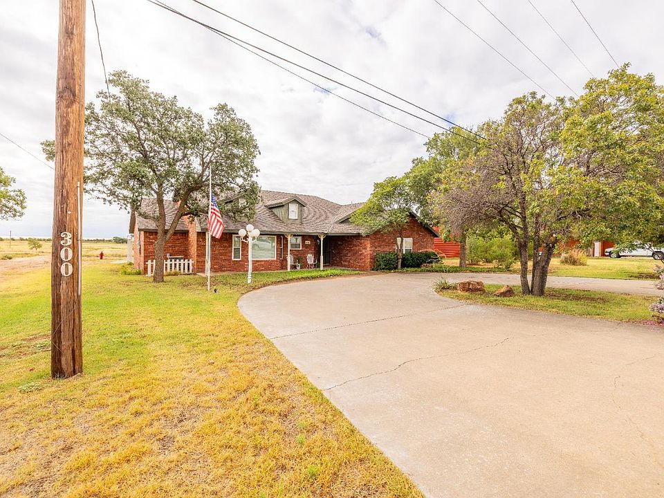 1404 Arnett St, Ropesville, TX 79358 | Zillow