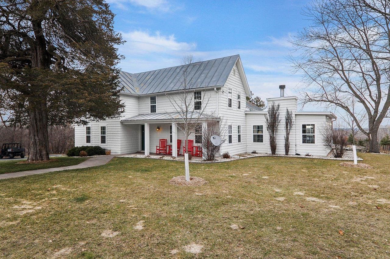 N6612 County Road N, Princeton, WI 54968 | MLS #1970875 | Zillow