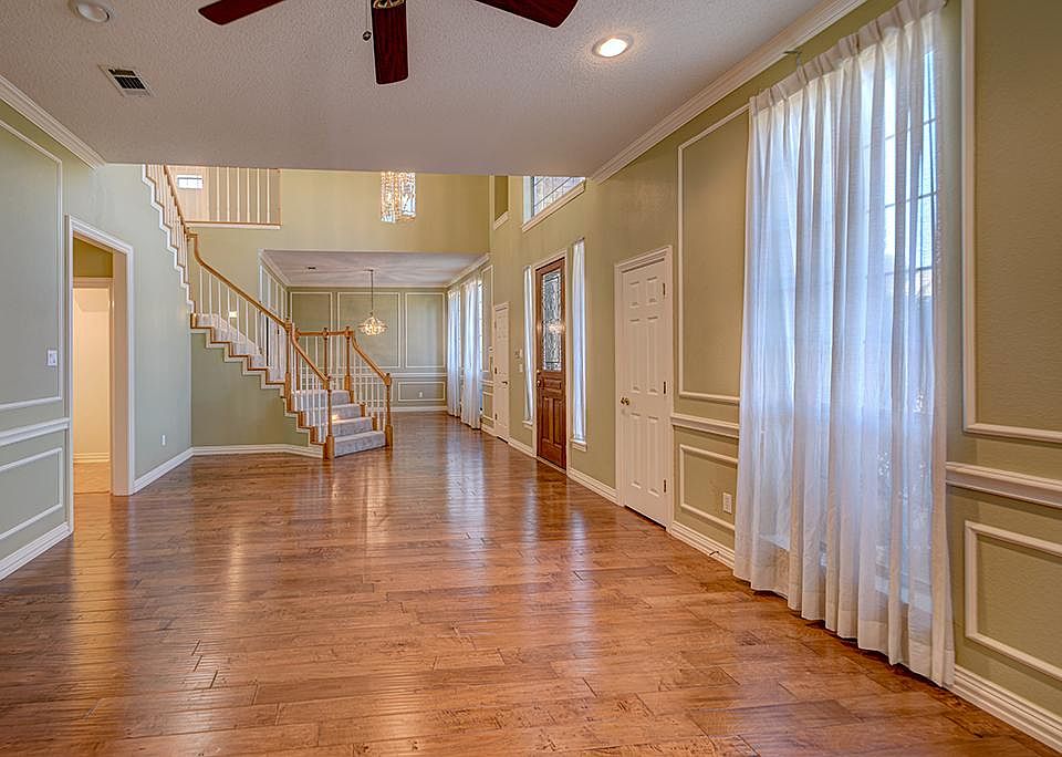 6702 Blake Dr, Arlington, TX 76001 | Zillow