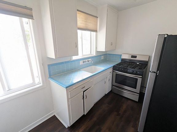 5129 Cahuenga Blvd #E, North Hollywood, CA 91601 | Zillow