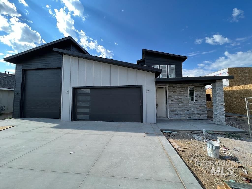 11227 White Oak Dr, Caldwell, ID 83607 | Zillow