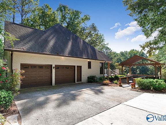 386 Springhill Rd NW, Huntsville, AL 35806 | MLS #21845208 | Zillow