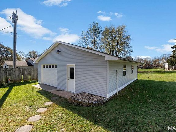 3232 State Highway Ff, Jackson, MO 63755 | Zillow