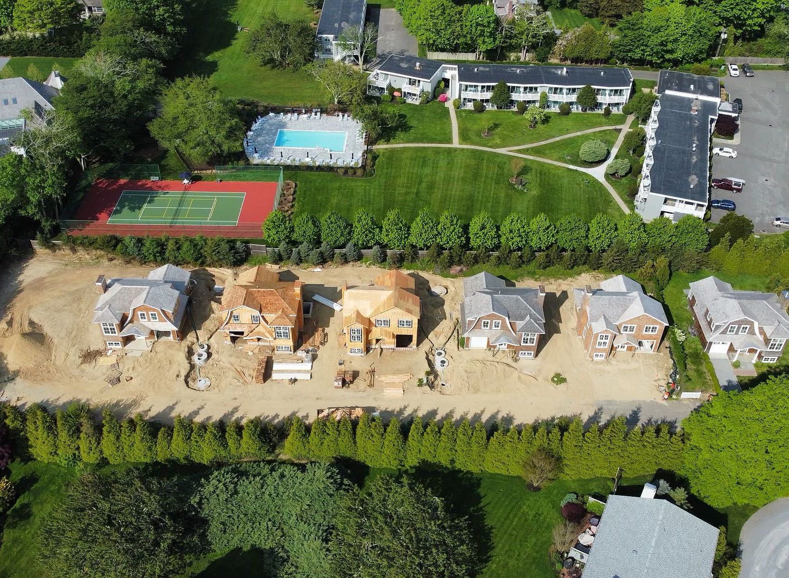 2 Crystal Mews Ln, East Hampton, NY 11937 | MLS #374075 | Zillow