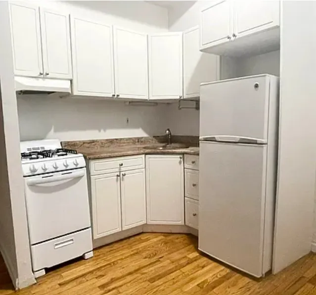 55 Perry Street #1H in West Village, Manhattan | StreetEasy