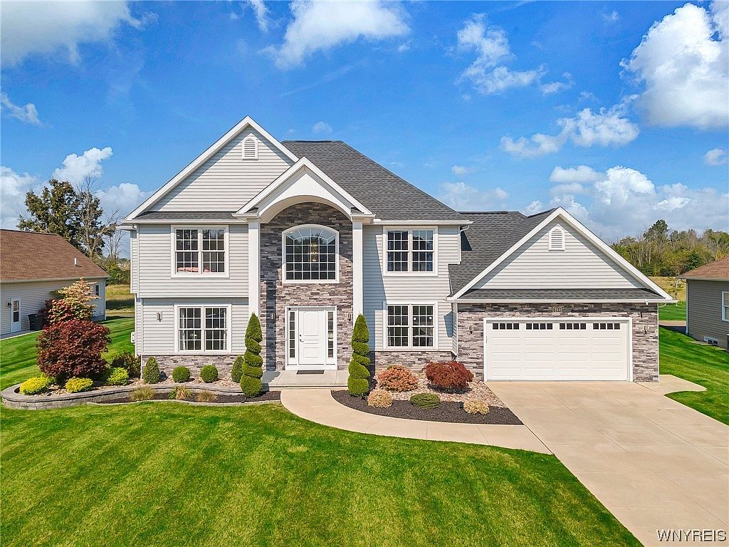 6733 Carli Ct, North Tonawanda, NY 14120 | MLS #B1502113 | Zillow