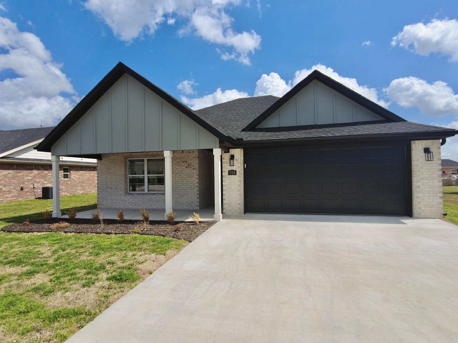 914 Maple View St, Springdale, AR 72762 | Zillow