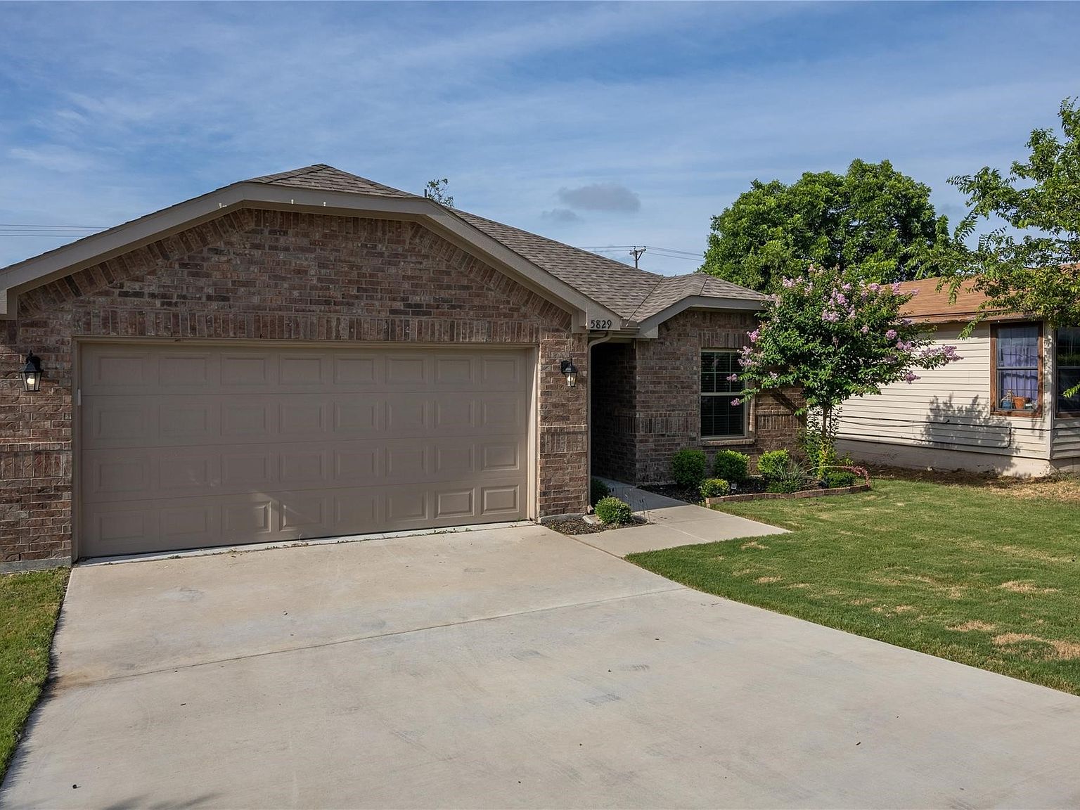 5829 Farnsworth Ave, Fort Worth, TX 76107 | MLS #20621772 | Zillow