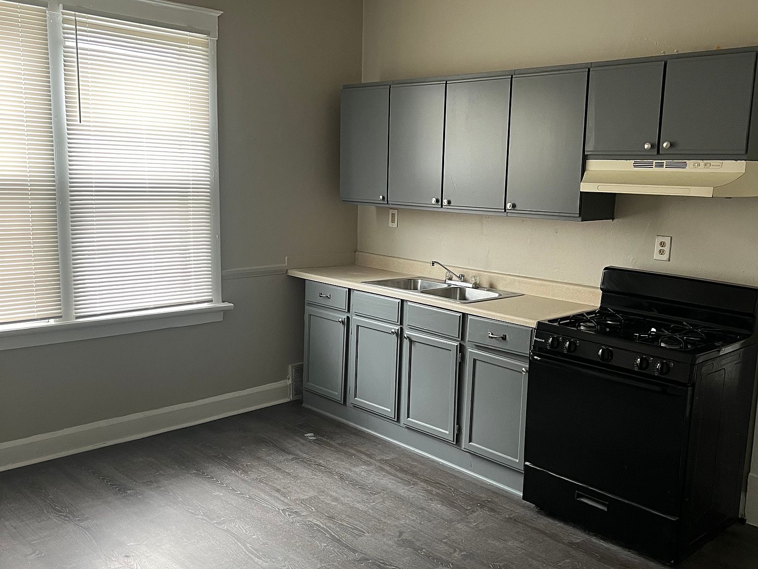 1218 W Madison St #2, Milwaukee, WI 53204 | Zillow