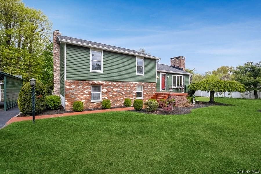 17 Lucas Lane, Beacon, NY 12508 | Zillow