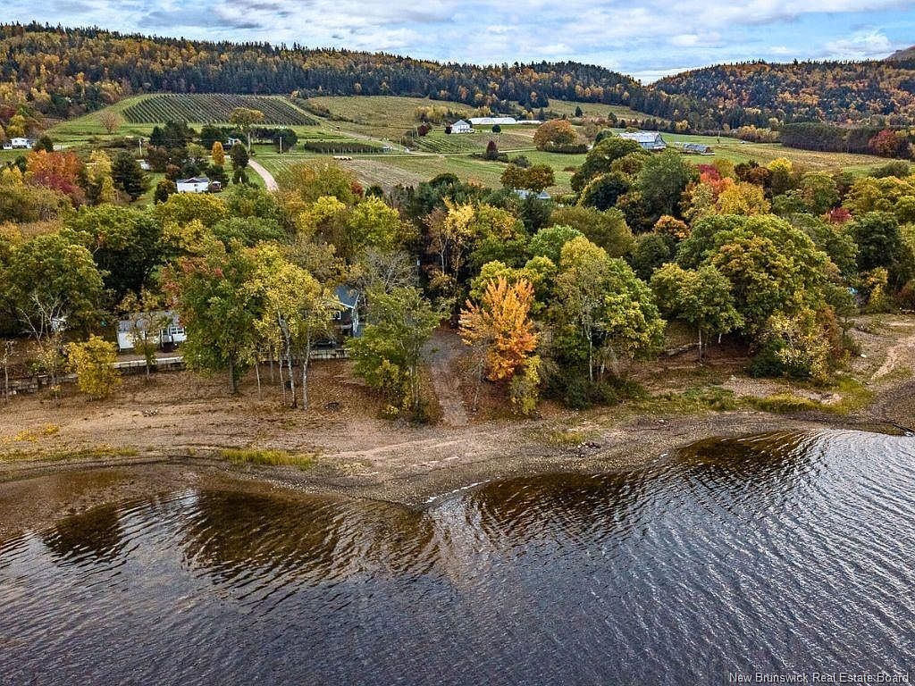 36 Fox Ln #34, Springfield, NB E5T 3N2 | MLS #NB107634 | Zillow