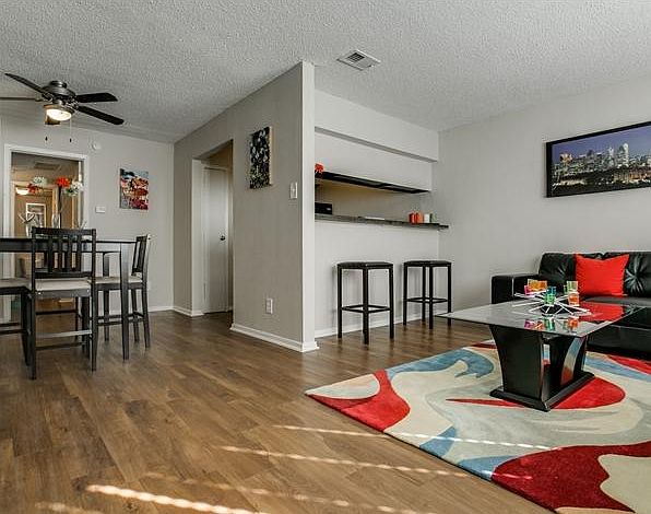 evRIA Terraces - 1109 N Carrier Pkwy Grand Prairie TX | Zillow