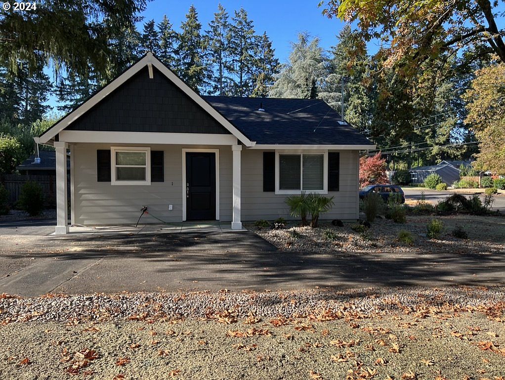 2306 SE Risley Ave, Portland, OR 97267 | Zillow