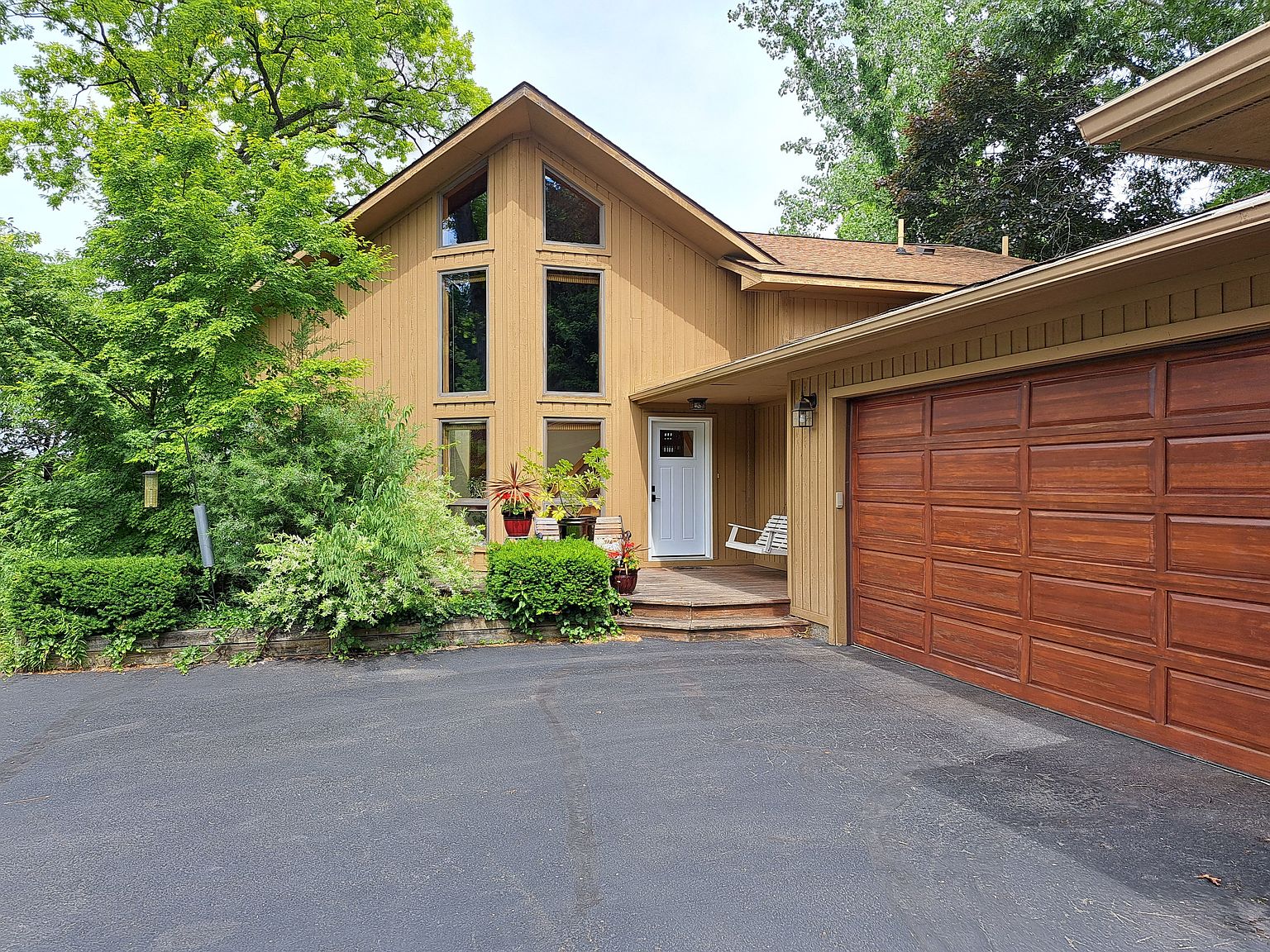 5225 Gallagher Blvd, Whitmore Lake, MI 48189 | Zillow