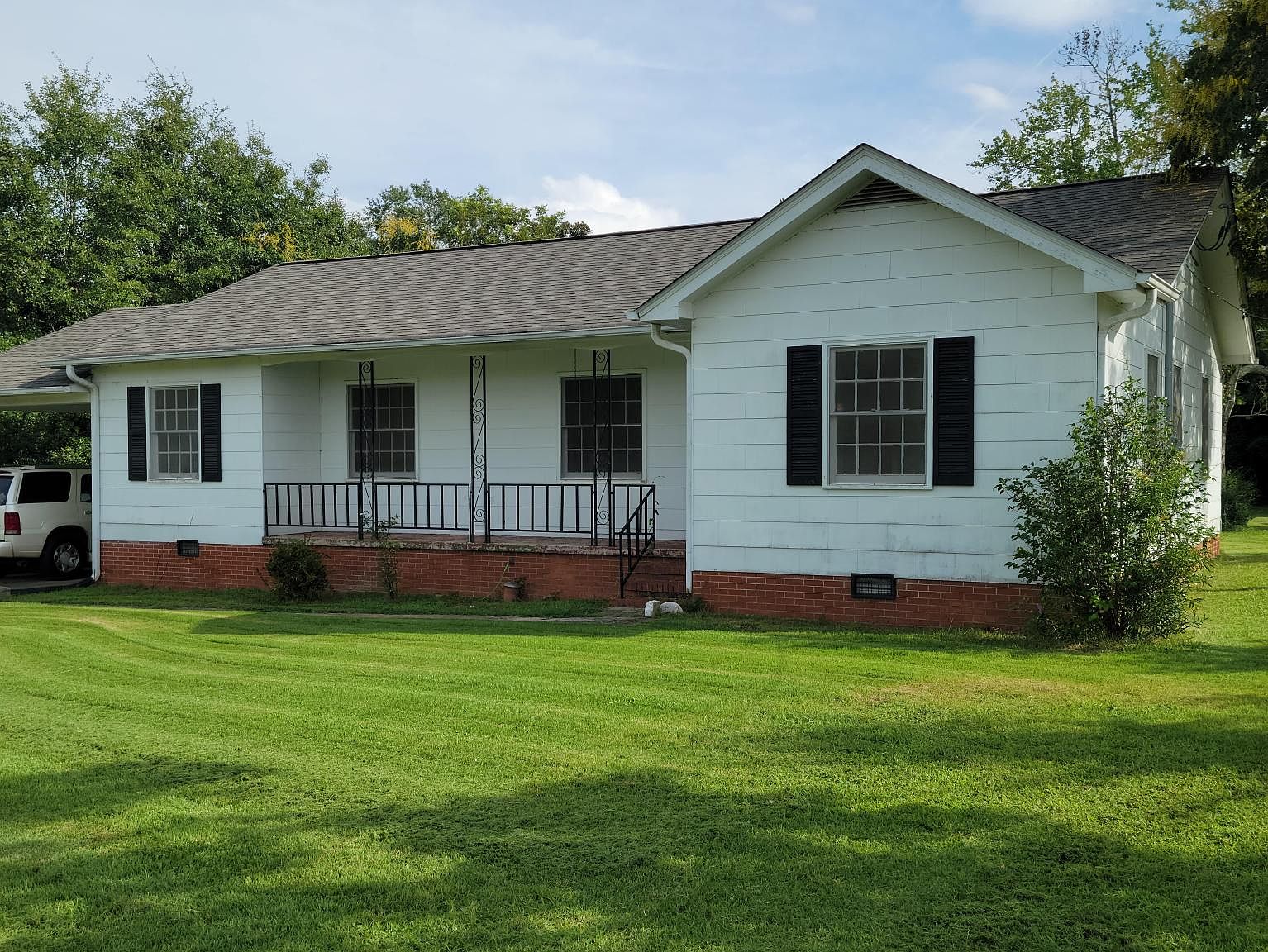 309 Gordon Rd, Barnesville, GA 30204 | Zillow