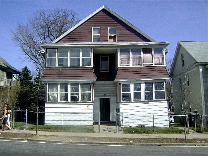 411 Carew St, Springfield, MA 01104 | Zillow