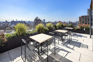 Maverick at 215 West 28th Street in Chelsea : Sales, Rentals ...