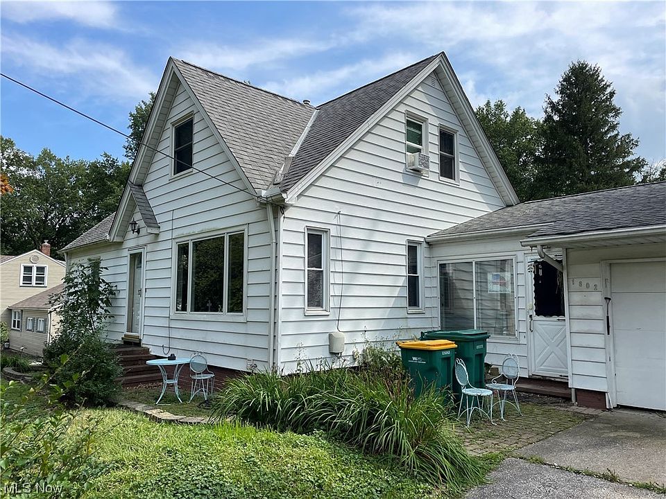 1602 Mapleview Dr, Seven Hills, OH 44131 | Zillow