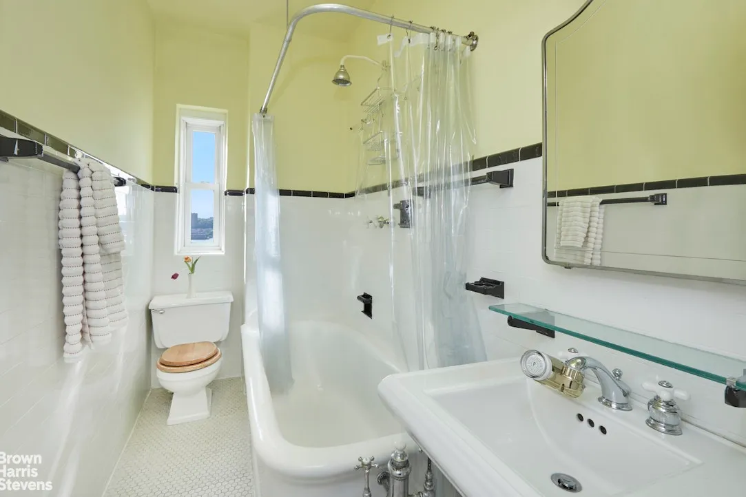 360 Riverside Drive #8A in Upper West Side, Manhattan | StreetEasy