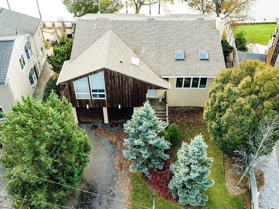 2866 Clubhouse Rd, Merrick, NY 11566 | Zillow