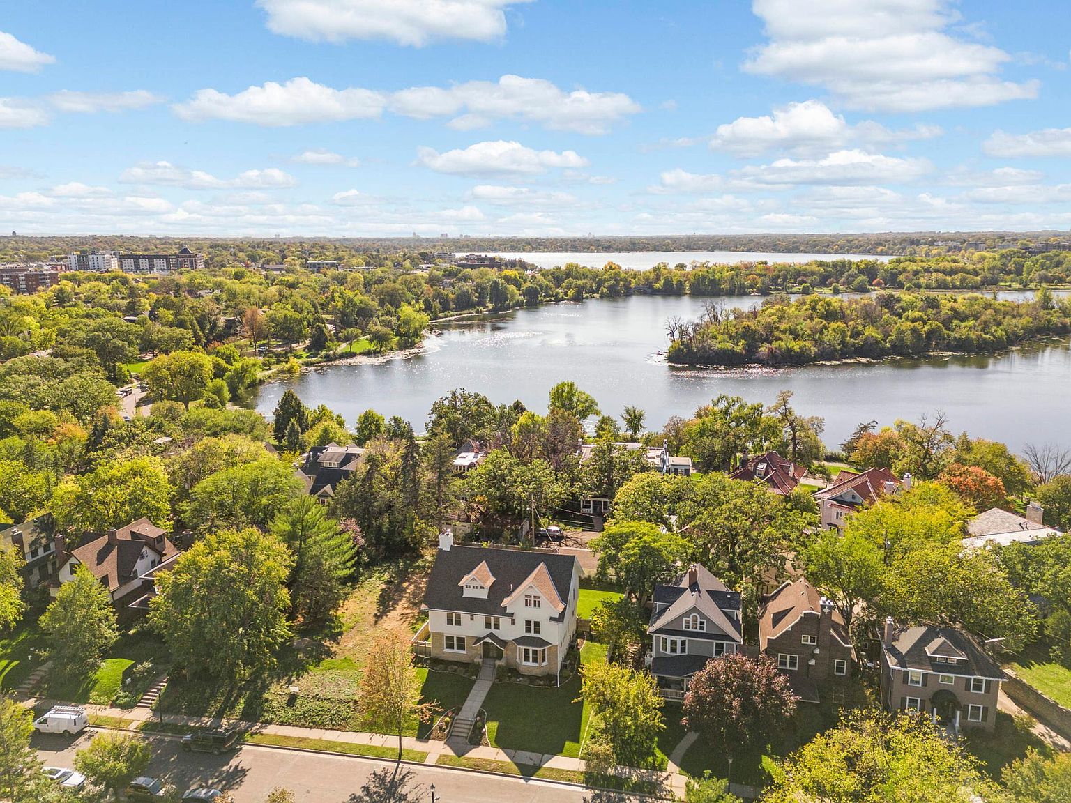 1647 26th St W, Minneapolis, MN 55405 | MLS #6443828 | Zillow