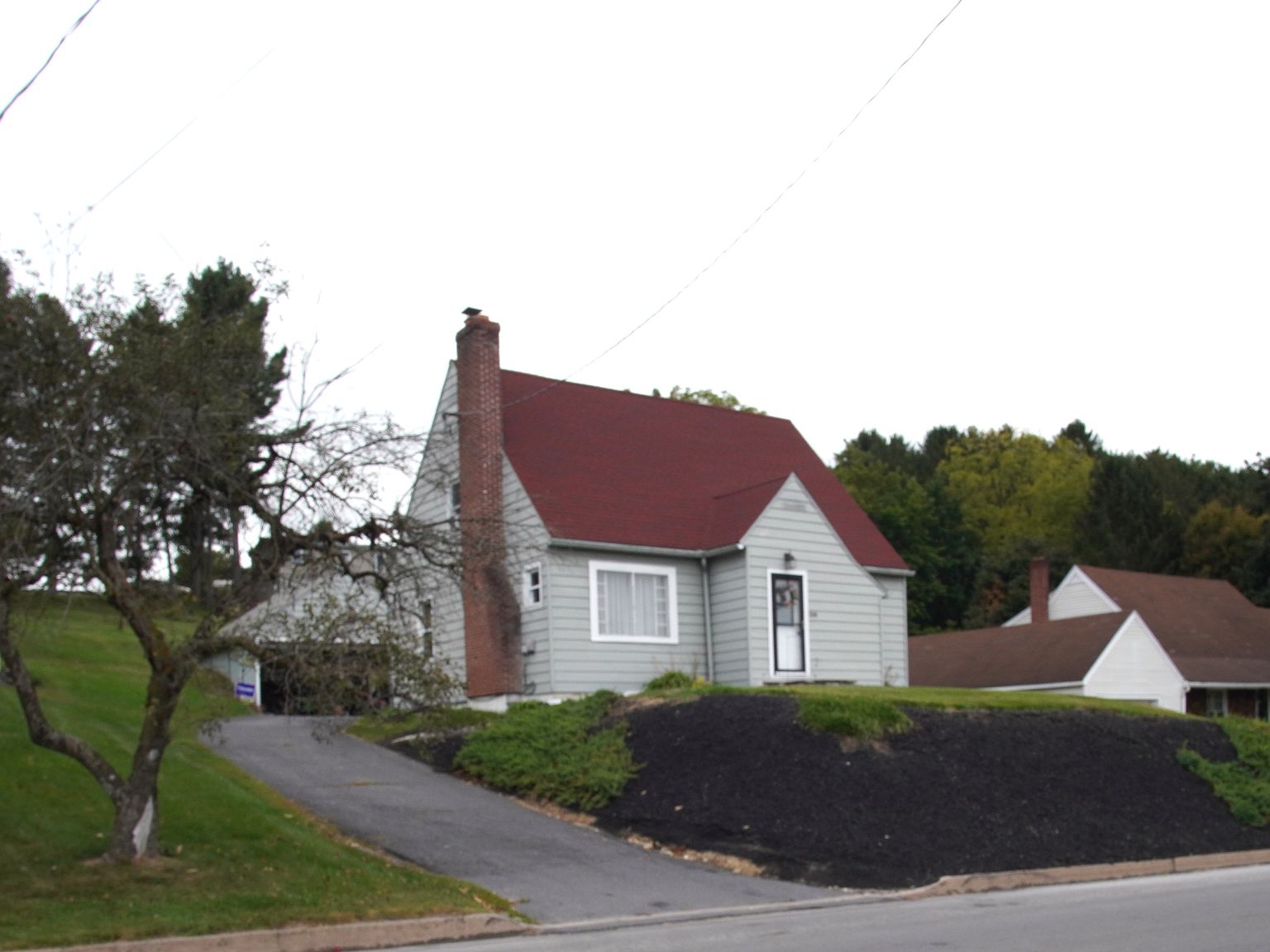 208 E Main St, Millheim, PA 16854 | Zillow