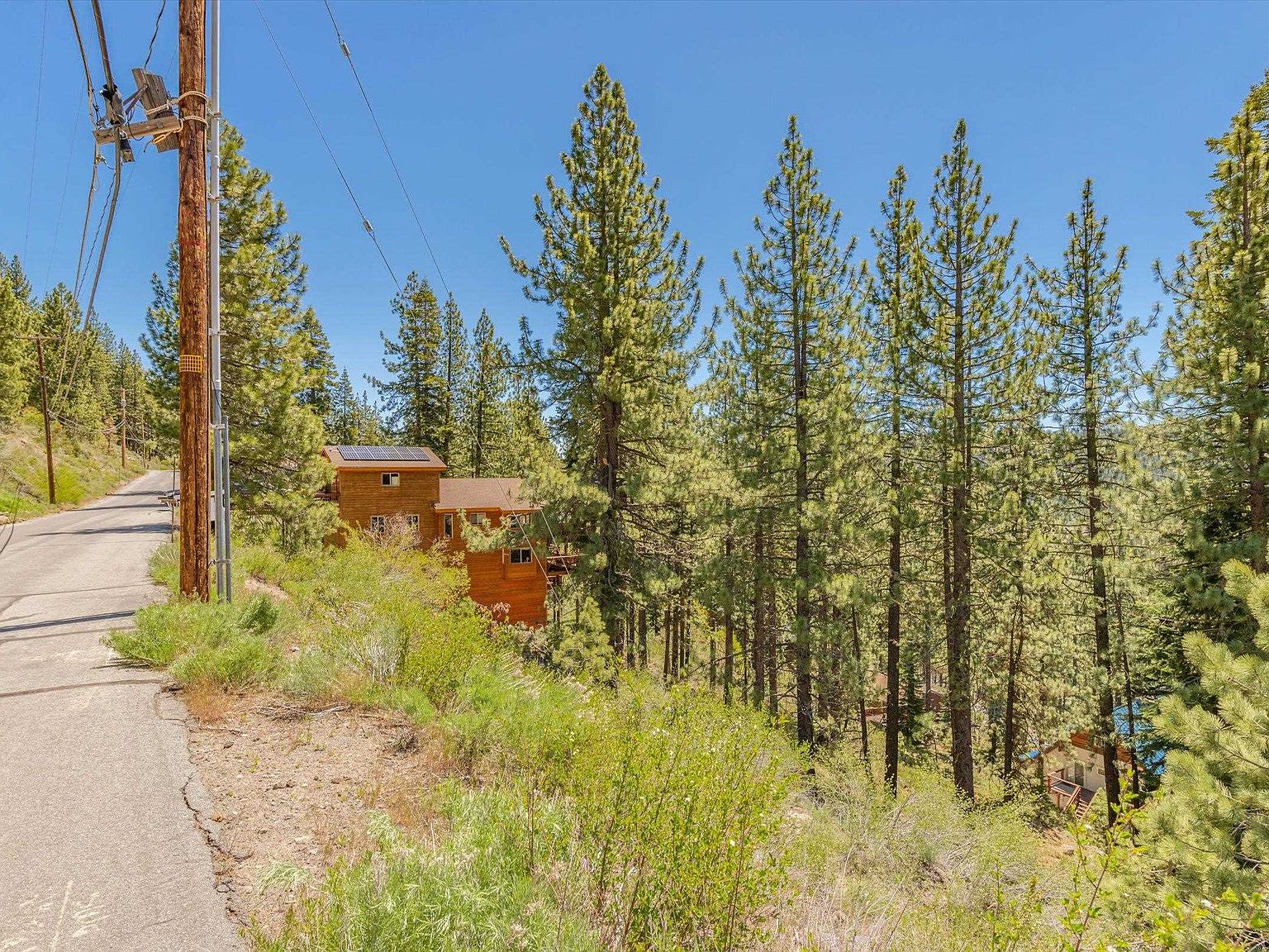 12593 Sierra Dr E, Truckee, CA 96161 | MLS #20231689 | Zillow